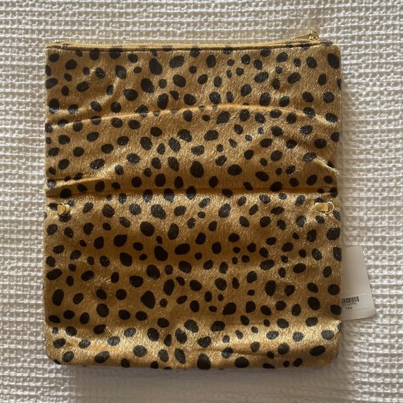 Vici | Bags | Vici Keen Instincts Envelope Zip Clutch Crossbody Bag ...